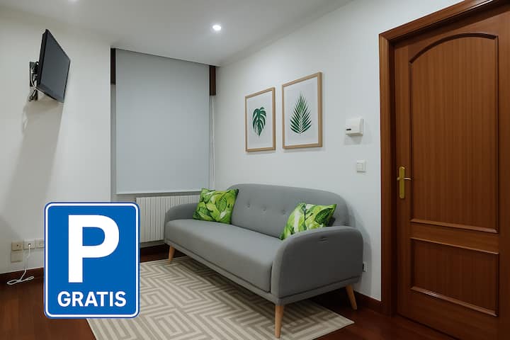 Parking Gratis, Centro Ciudad, Vialia 5 Min. - Vigo