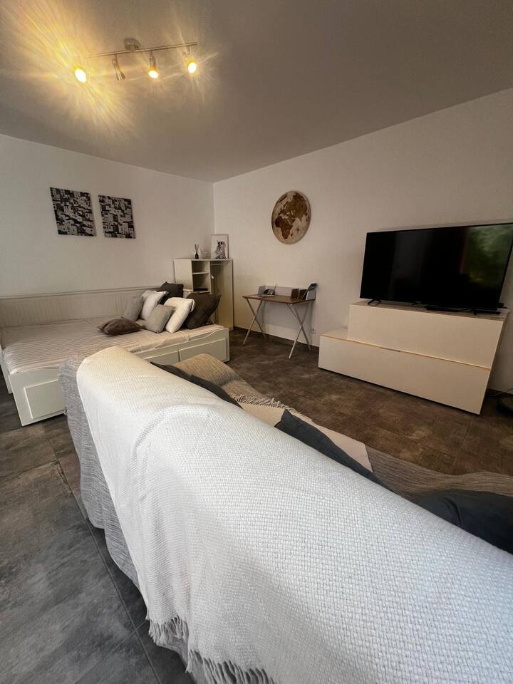 Appartement - Bas De Villa - Rénové - Mandelieu-la-Napoule