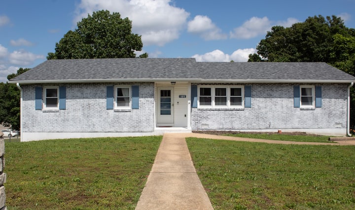 Family-friendly 4br | 5 Min To Fort Leonard Wood - Waynesville, MO