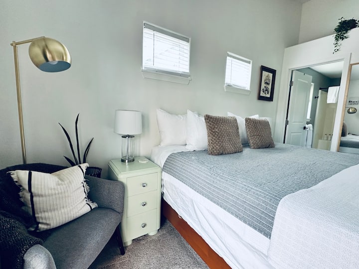 Bend Suite Escape - Bend, OR