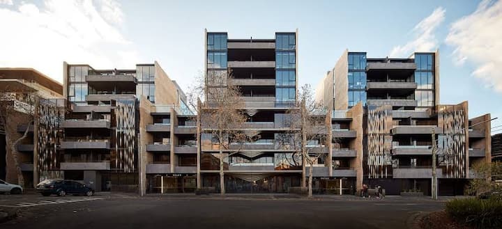 Convenient Inner City Living - Collingwood - Melbourne
