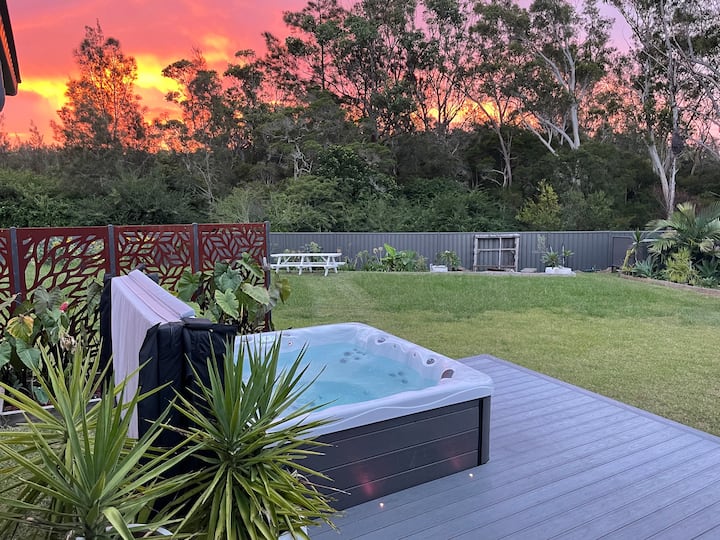 Secret Garden Lake Mac - Easter Break - Hot Tub - Morisset