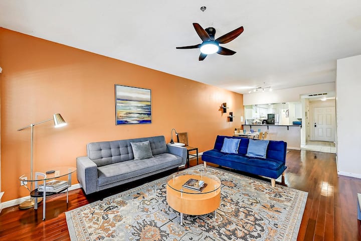 Beautiful 2 Br/2 Bath Lakefront Condo On An Island - Lake Travis