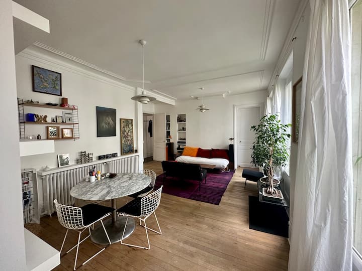 Lovely Room With Private Balcony - París