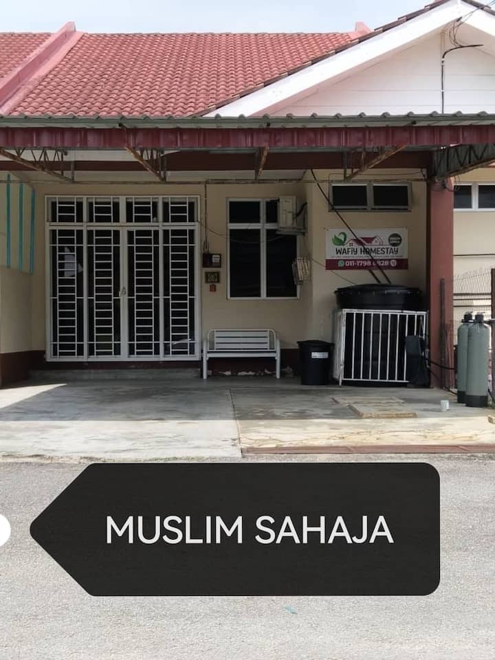 Wafiy Homestay Taman Peladang Jaya - Machang