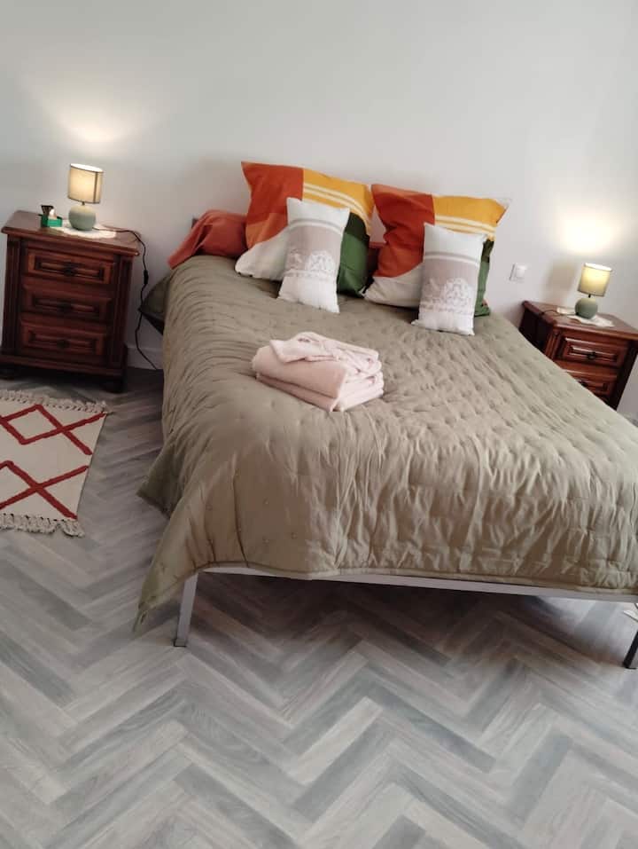 Chambre Lit Double + Lit Enfant - Pontivy