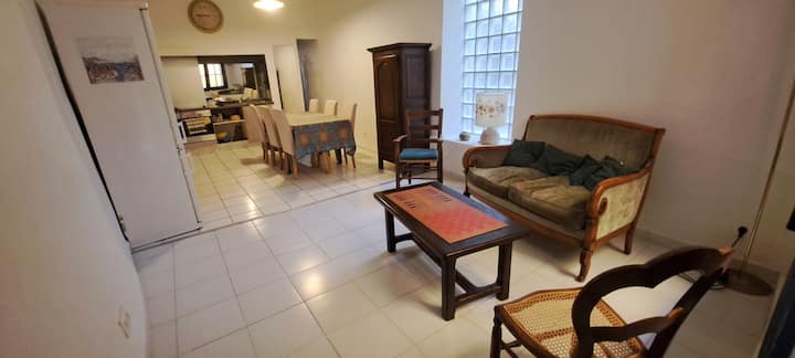 T3 72 M2 Plein Centre, Rdc, Vélos Bienvenus - Sète