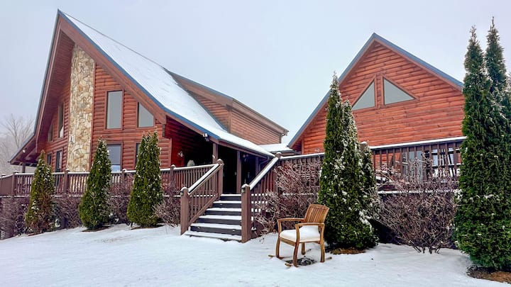 Spacious 5br Mountain Escape Mt. Airy | With Views - Mount Airy, NC