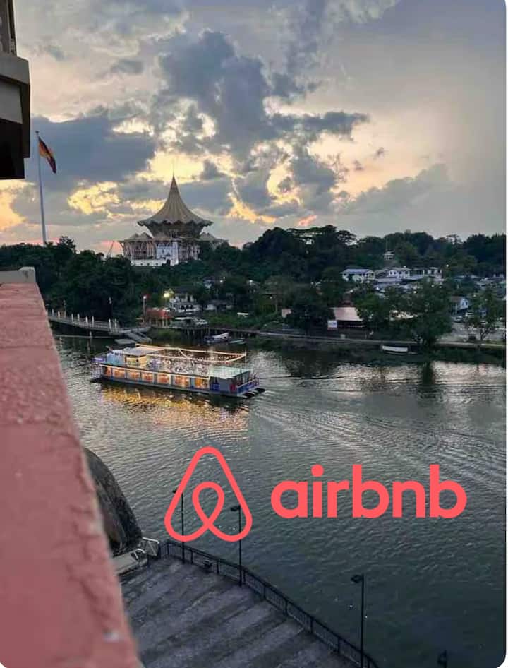 Highfloor Riverbank Suites Level 12 - Kuching