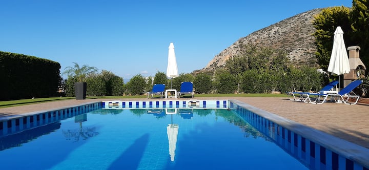 Villa In Hersonissos With Private Pool - Hersonissos