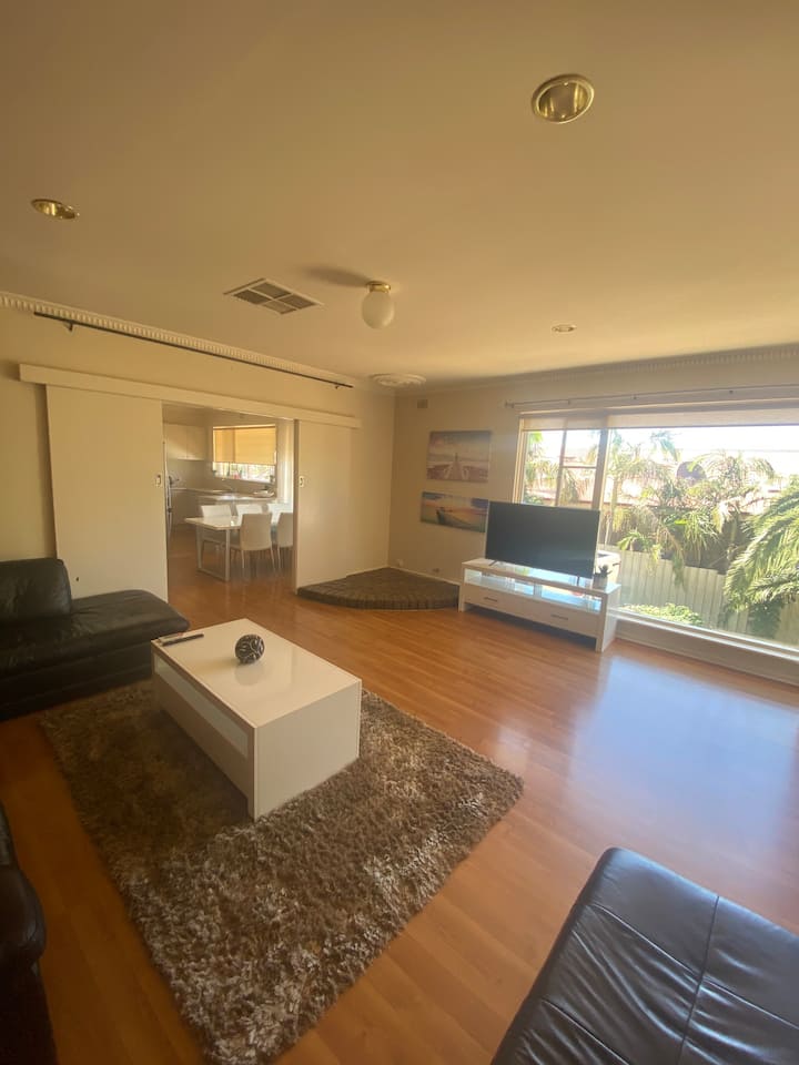 Seacombe Heights Large Family Friendly Home - Glenelg
