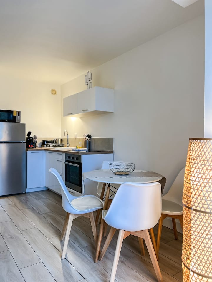 L'instant Cozy - Parking - Proche Mer - Wi-fi - La Ciotat