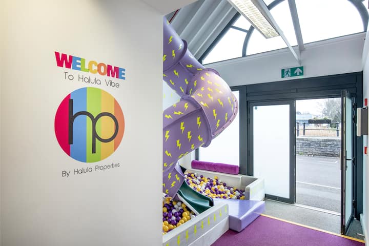 Insta Fabulous Led Dance Floor Cellar Property! - Somerset, UK