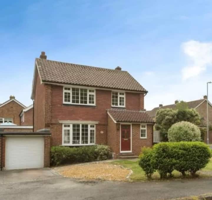 Detached House In Willingdon - Eastbourne