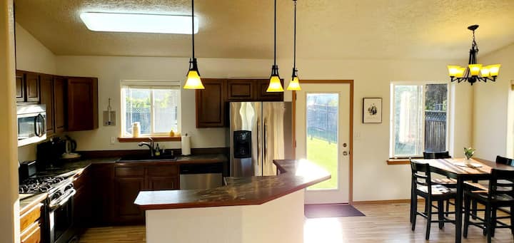 Comfortable Home Away From Home. - Soldotna, AK