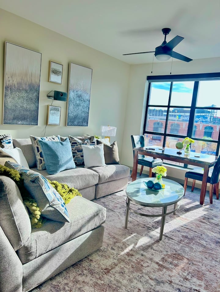 New Penthouse| Great Views|projector |Free Parking - Atlanta, GA