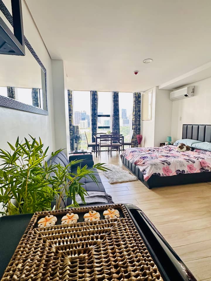Cozy Whole Unit At Central Near It Park And Ayala - Cebu City