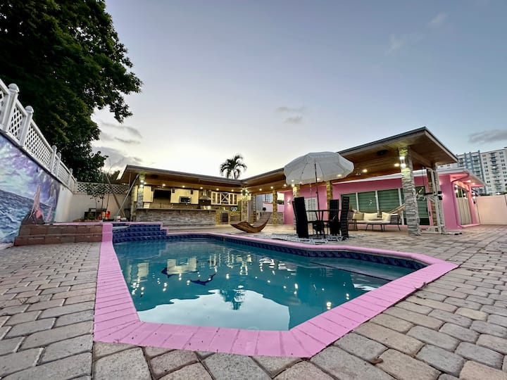 Outdoor Oasis - Private Pool - Summer Discount - Miami, FL