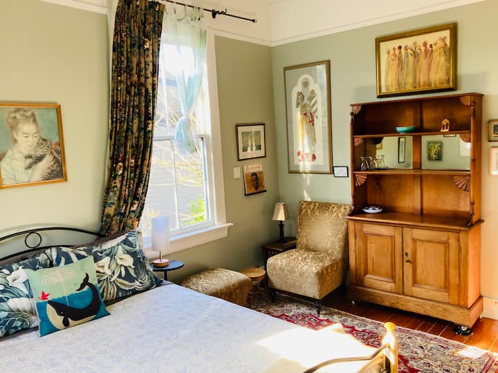 Guest Suite 3 At The Boho - Victoria