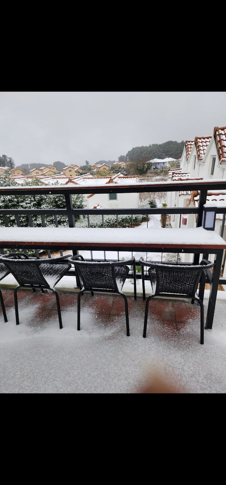 유럽풍 애월 독채펜션 파넬테라스 - Jeju-si