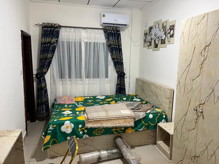 Appartement Lumineux Situé Au Bord De La Route - Conakry