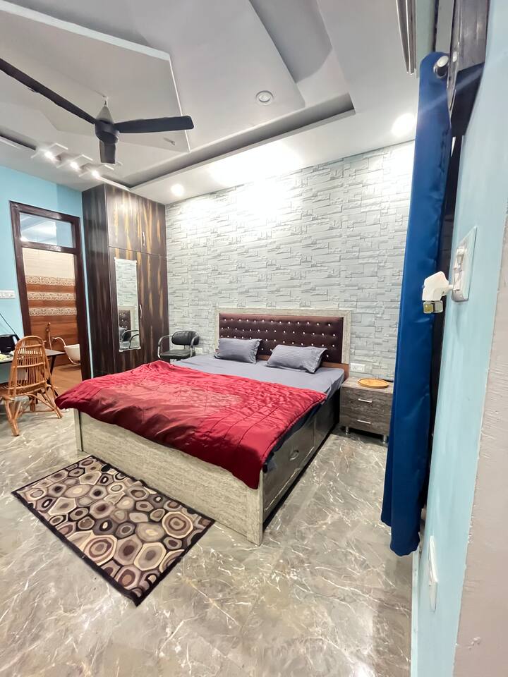 Lucknow Holiday Rentals & Homes - Uttar Pradesh, India | Airbnb