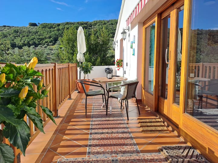 Andalusian Country Escape With Terrace & Pool - Montefrío