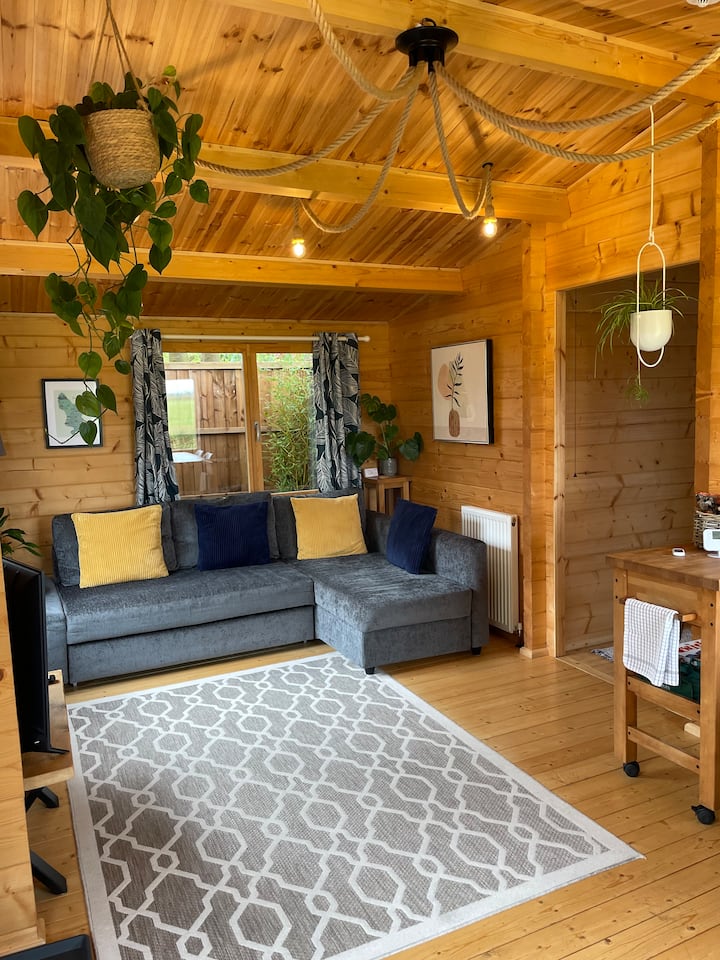 The Cabin @ White Cottage - Derby