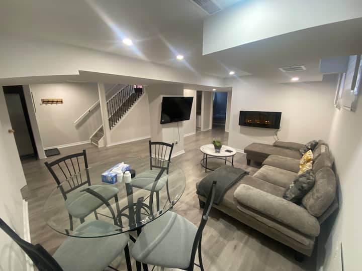 Cozy 2 Bedroom Suite - Mississauga