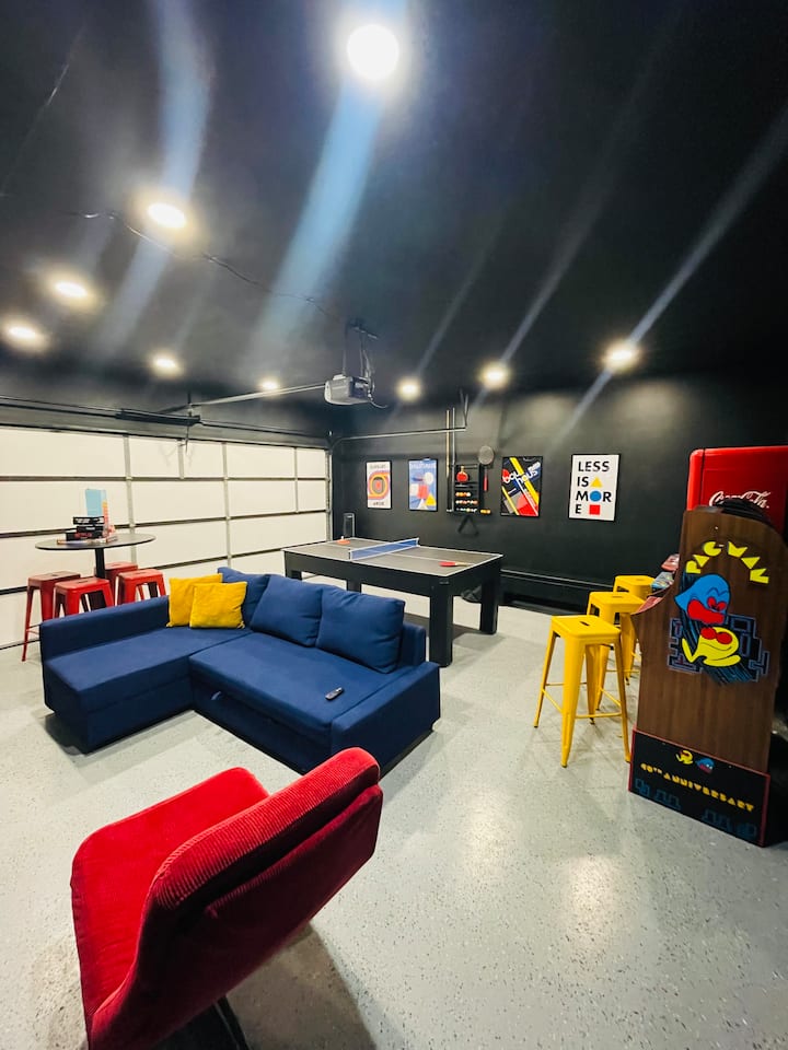 Luxury Modern Townhome Downtown (3 Levels) - Macon, GA