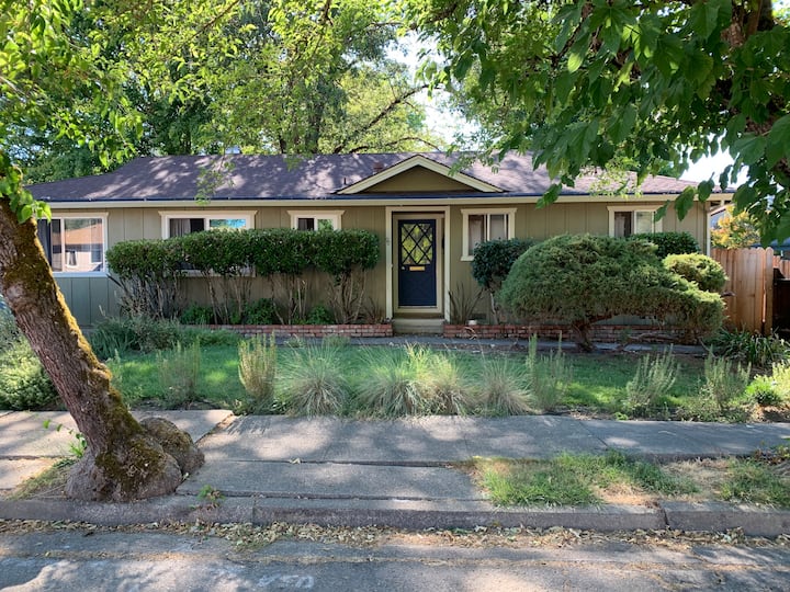 Willits - Quiet Home - Short Walk To Downtown - Willits