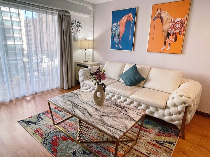 Newly Luxurious Art Design 2b+1b, 1 Free Parking - Honolulu, HI