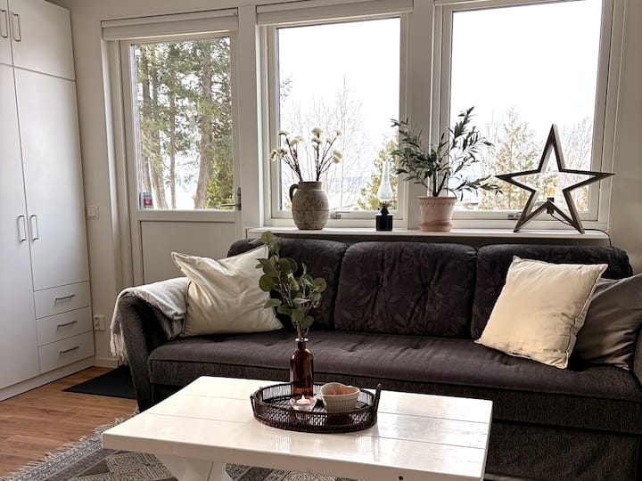 Mysig Studio Med Sjöutsikt – Nära Natur Och Bad - Kil