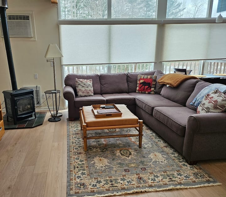 Quiet Mountain Road Condo - Stowe, VT