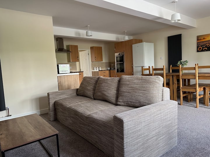 Appartement-salle De Bain Privée-entreprise-vue Vi - Stroud, UK