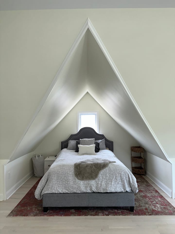 Cute Chicago Attic Loft! Walk To Cta, Easy Travel - Chicago