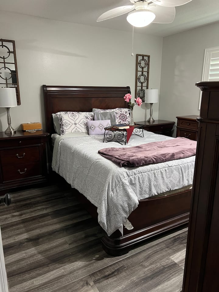 Charming 3 Bedroom 2  Bath - Oviedo, FL