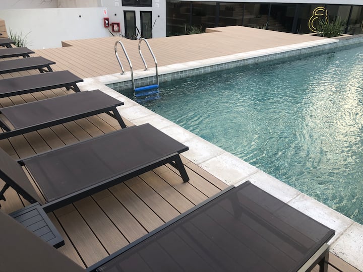 Hermoso Departamento Con Pileta En Gran Edificio - Córdoba, Argentina