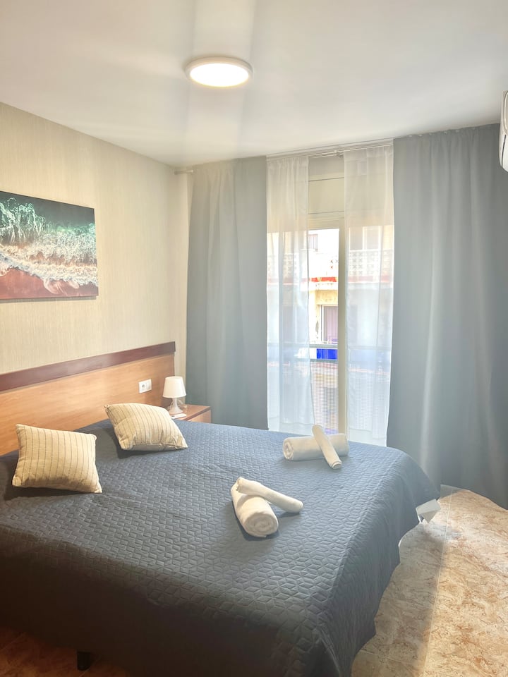 The Heart Of Lloret. В центре города, с балконом. - Blanes