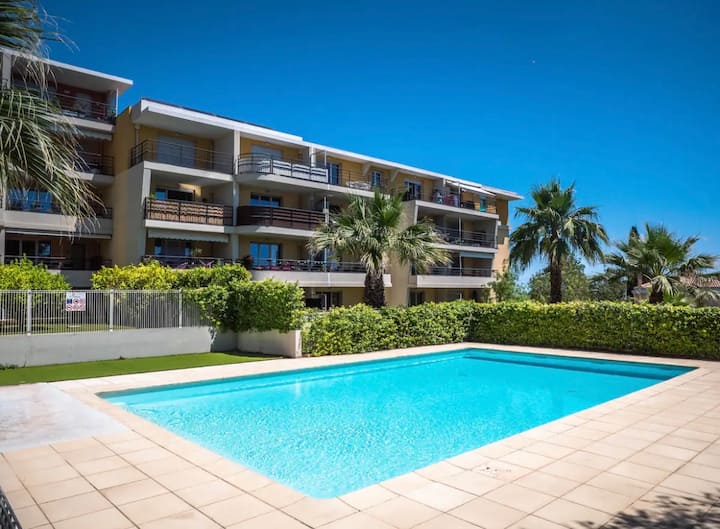 Appartement Vue Mer + Piscine - Antibes