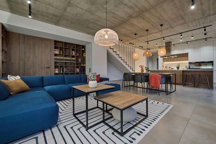 Calm Villa With Hot Tub, 15 Min Budapest Downtown - Hungría