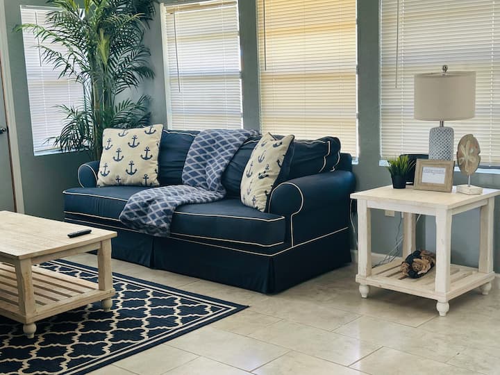 Clermont 2 Bedroom Bungalow - Clermont, FL