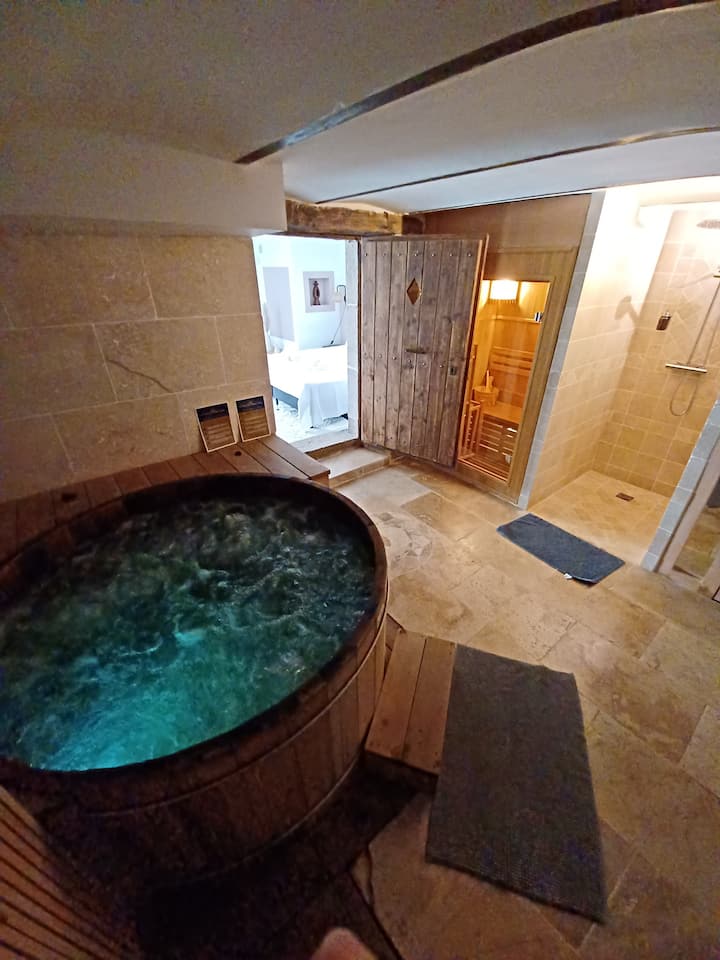 Suite Insolite Deluxe Spa/sauna - Millau