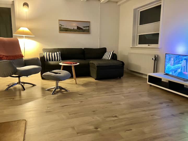 Hyggelig Hus, 10 Minutters Gang Til 
Centrum - Groenlandia