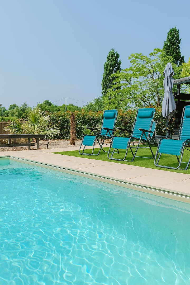 Charme Rustique Avec Piscine Privée, Grand Jardin - Bergerac