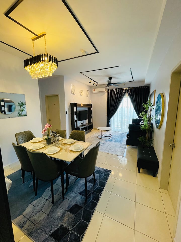Qaisara Homestay Near Klia+free Wi-fi+netflix - Aéroport de Kuala Lumpur (KUL)