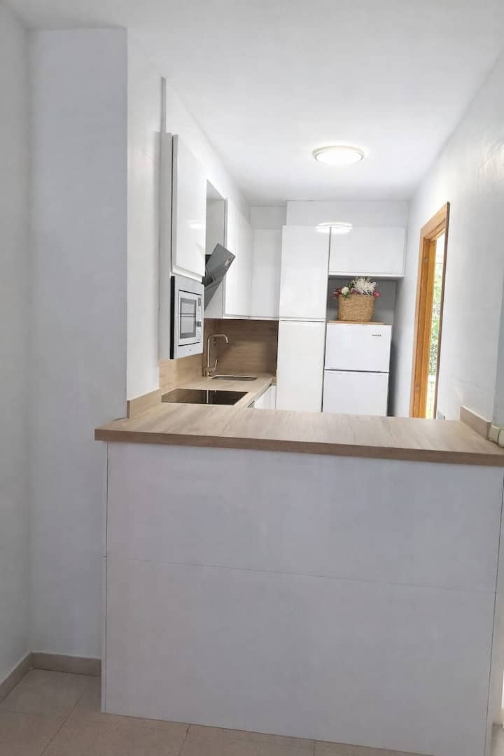 Torredembarra Apartment Reformed Close City Center - Roda de Bará
