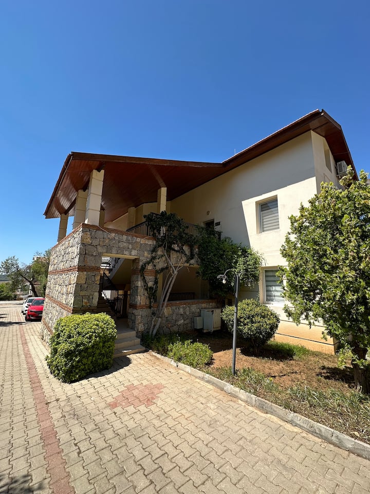 ÖLüdeniz 3km Havuzlu Apart Daire - Ölüdeniz