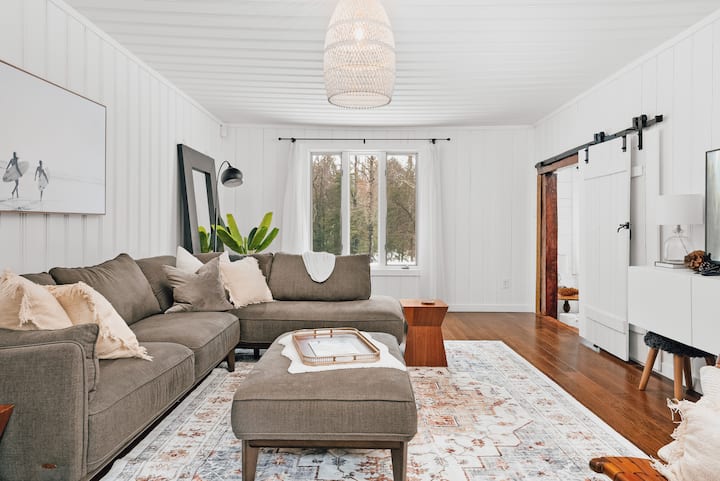 Hike & Hot Tub @ The Ginger - Ontario 60