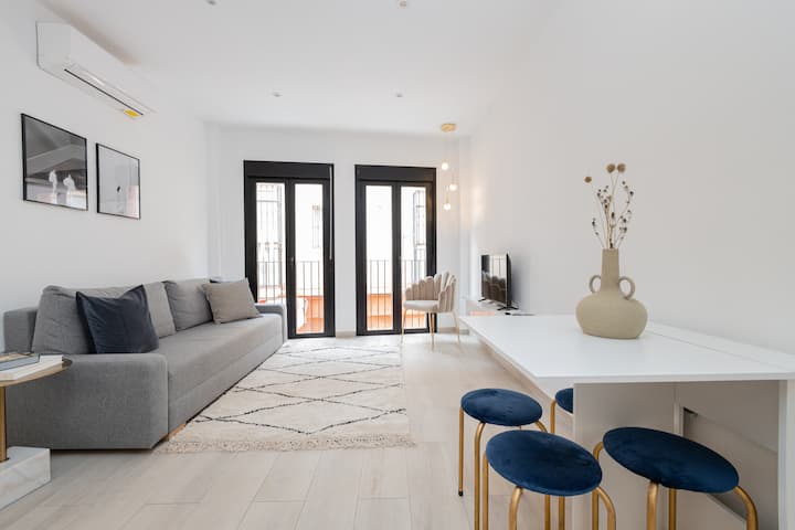 C25 Cosy & Stylish Apartment In The Old Town - Málaga
